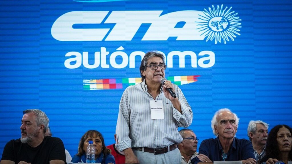 Godoy: “Es imperioso construir poder propio y autónomo como clase ...